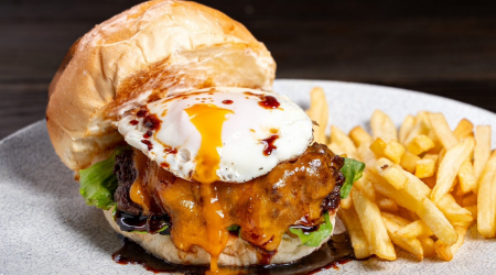 GOLD STAR BURGER | HappyTry-こだわり条件から探す店舗のポータルサイト-